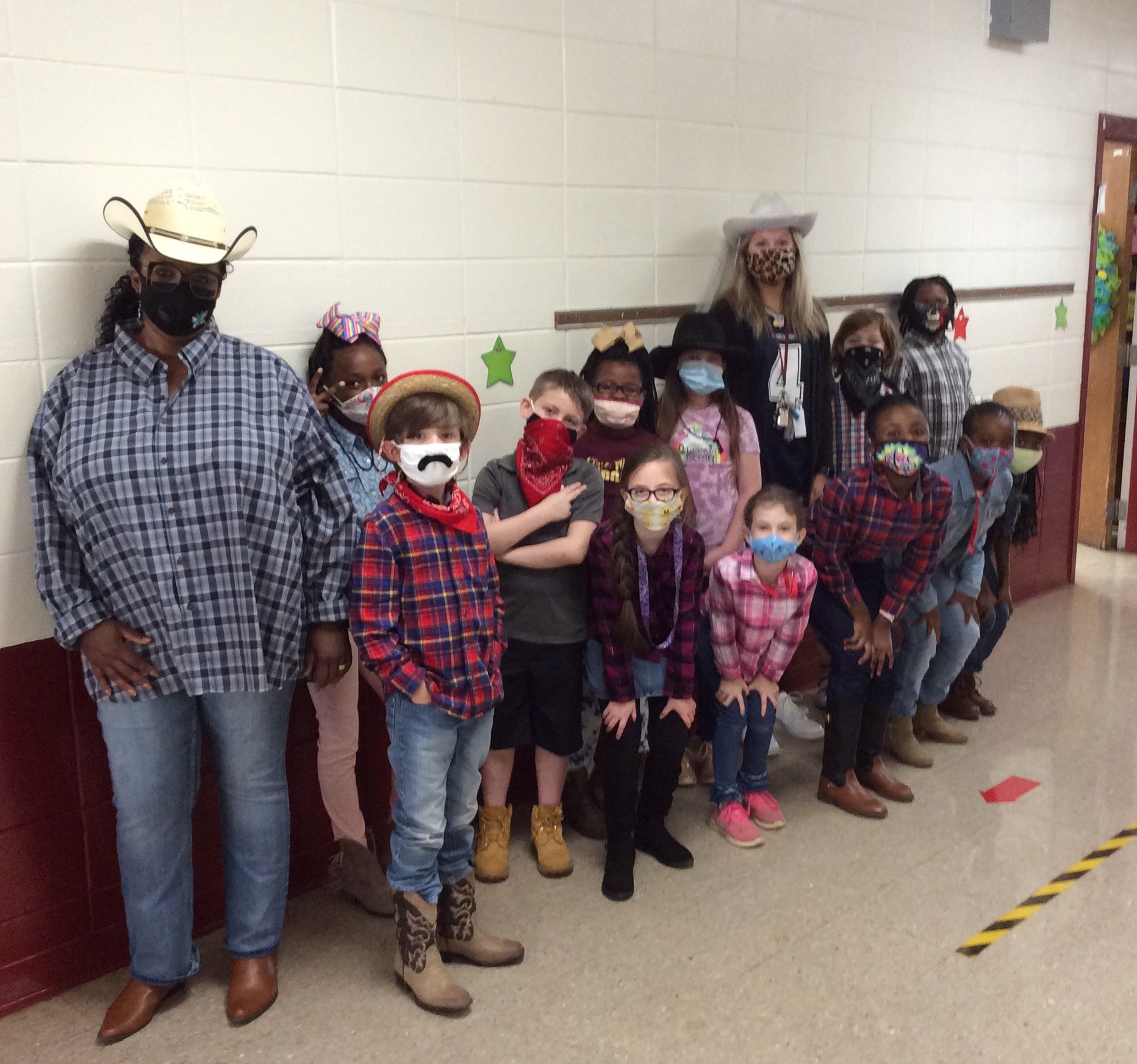 Home [elemlouisvillems.schoolinsites.com]